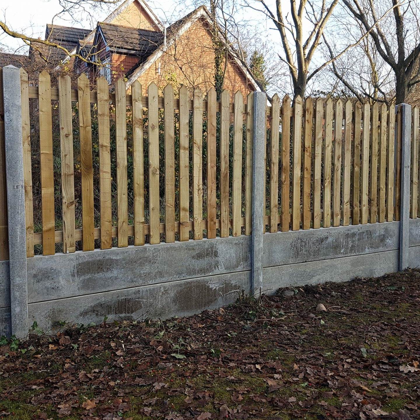 Pointed Top Timber Boards | Ringwood Fencing | Cheshire